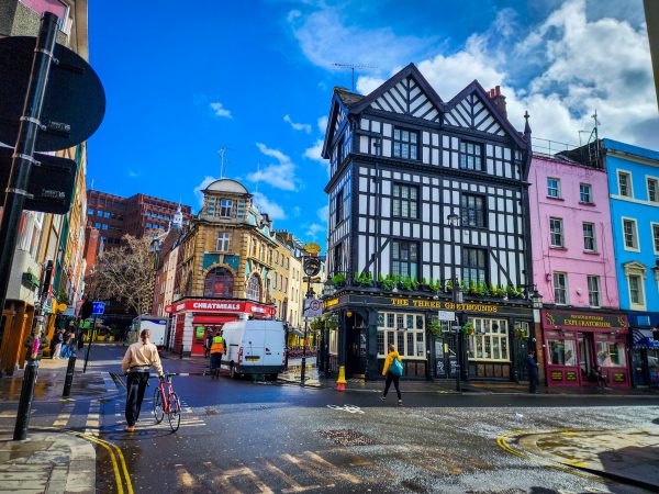 London’s Soho Boasts The Devonshire Pub: Best Pub Ever – Join the ...